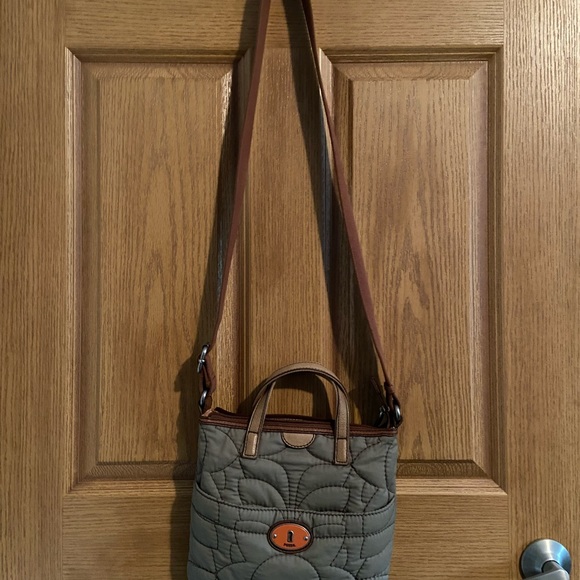 Fossil | Bags | Fossil Crossbody Bag Tan Canvas With Embroidered Detail ...